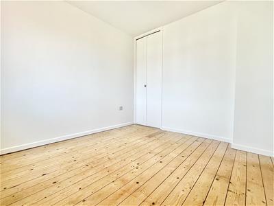 Property details for Chelwood Gate, Weymouth Offers In Excess Of £ ...